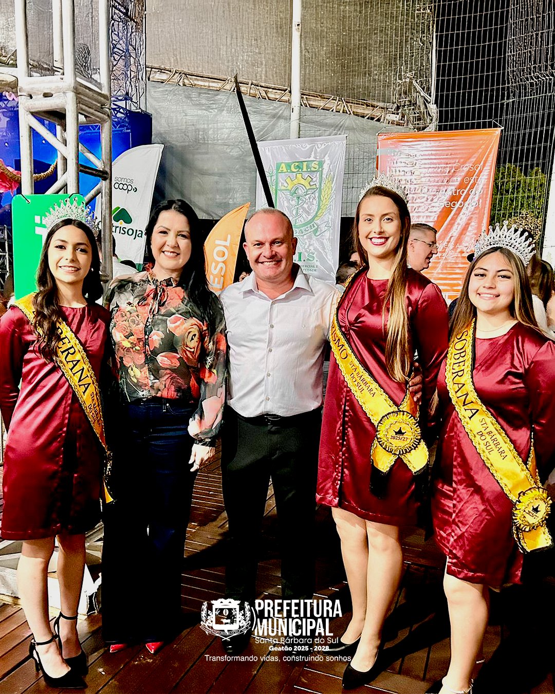 PREFEITO LEANDRO VENERAL PRESTIGIA ABERTURA DA 16ª BLUMENFEST EM SELBACH